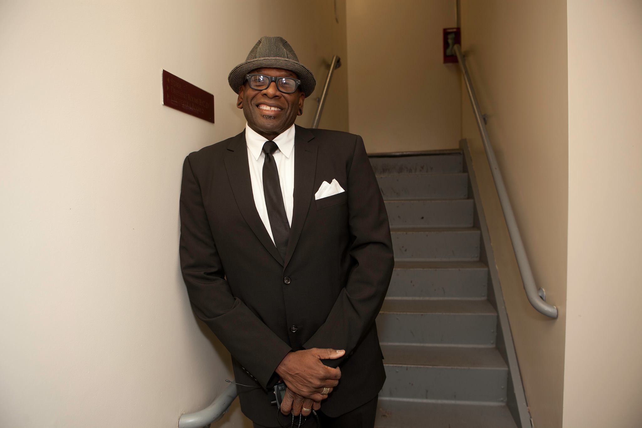 Arnold McCuller – Vocals : JamesTaylor.com